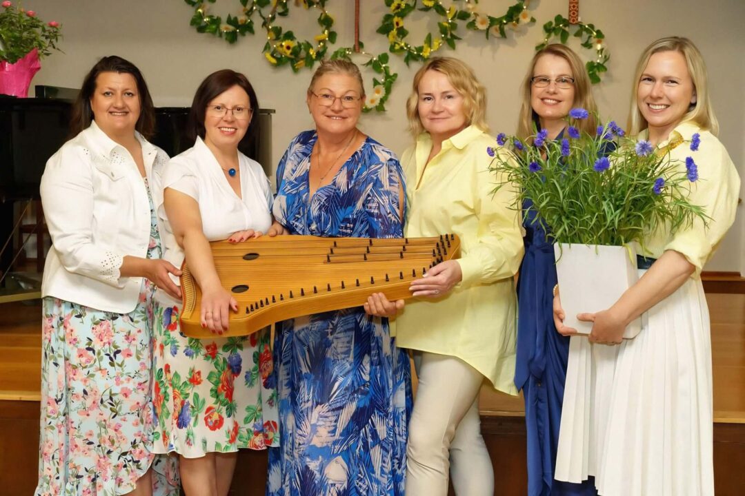 Emadepäeva tähistamine Los Angelese Eesti Majas - Vaba Eesti Sõna